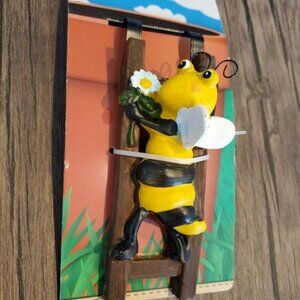 Accents | Bee Flower Pot Hugger Bumblebee Pot Sitter Planter Hanging ...